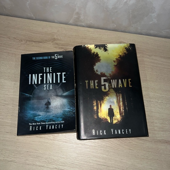 Other | The 5th Wave The Infinite Sea By Rick Yancey Ya Scifi Book ...